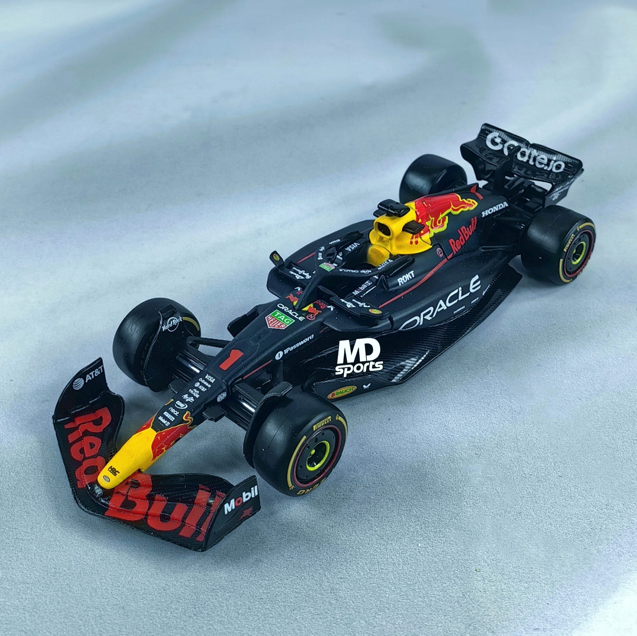 RedBull RB21 2025 #1 Max Verstappen Caja Normal Burago 1:43 – Tienda F1 ...